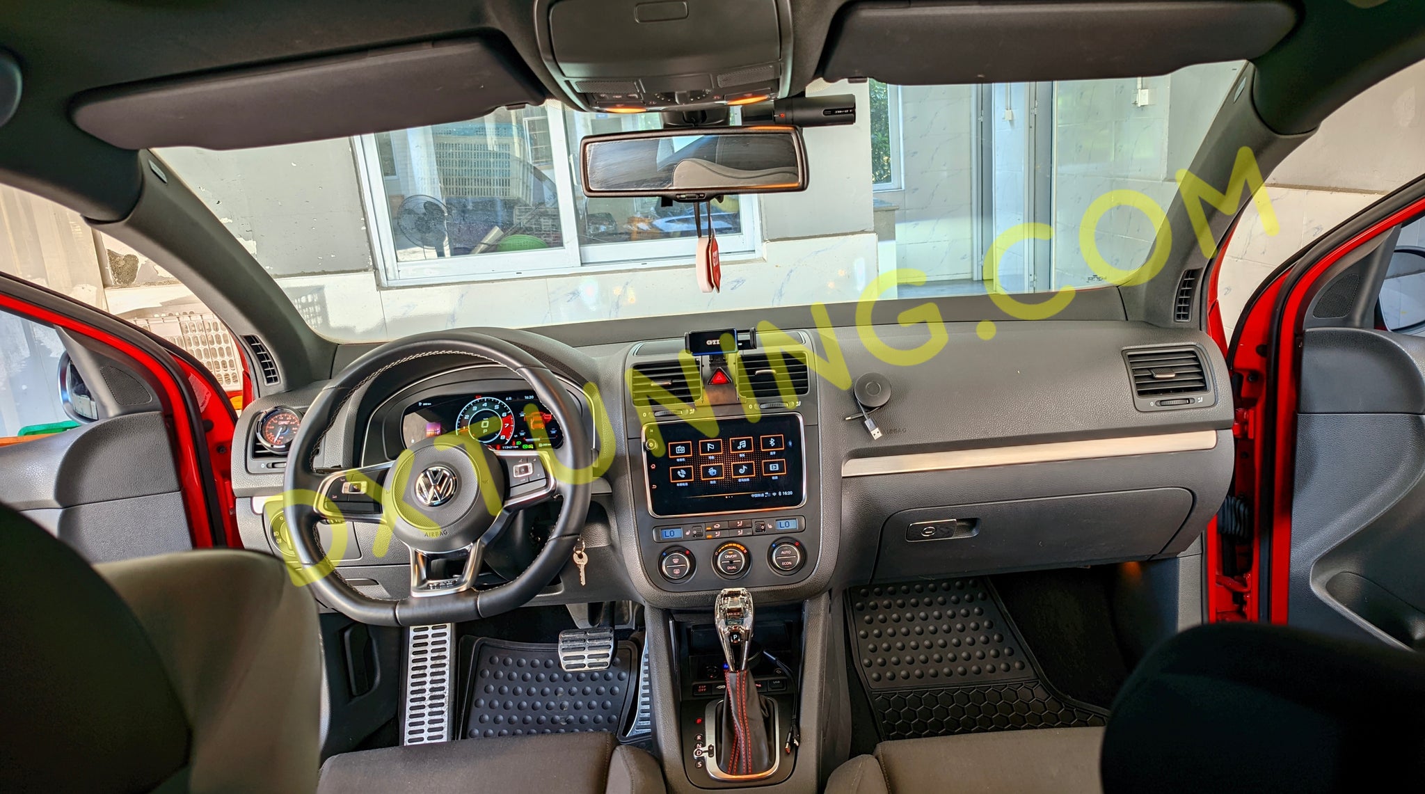 Digital Cluster for MK5 Golf – DXTuning