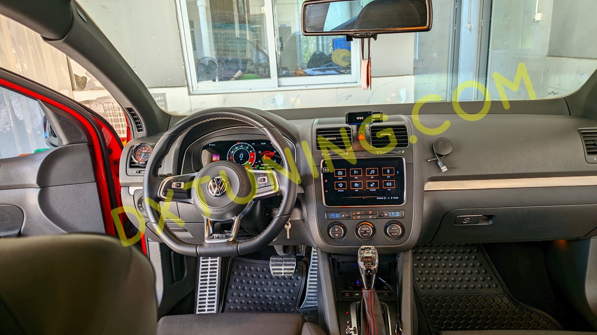 Digital Cluster for MK5 Golf – DXTuning